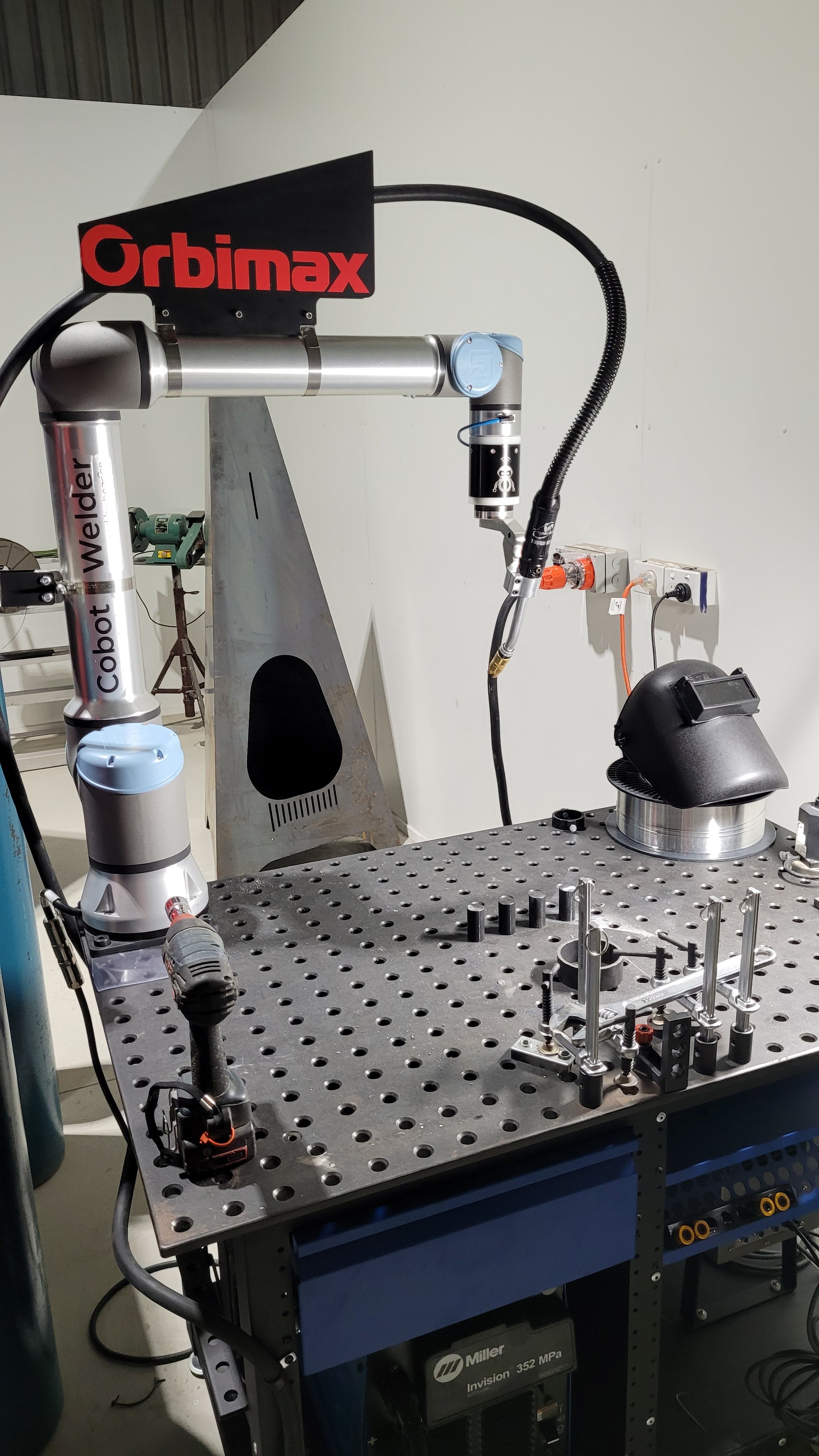 Collaborative Welding Robot (Cobot) – Orbimax